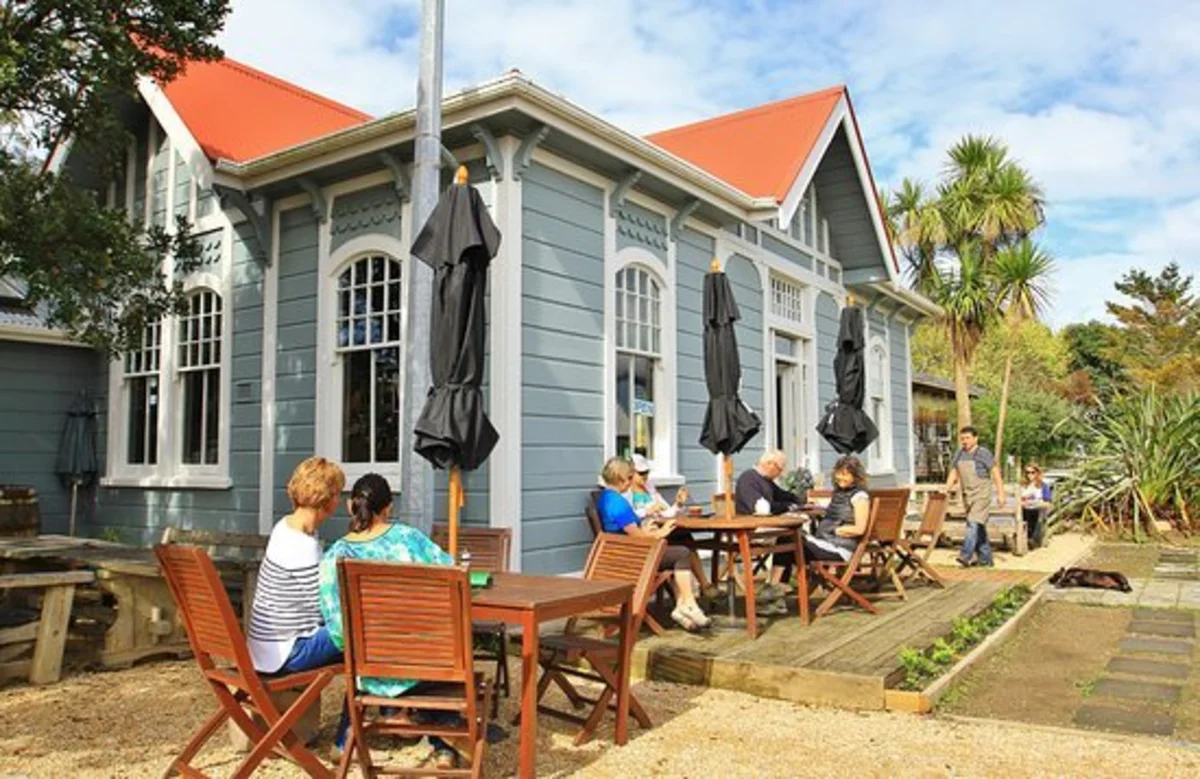 The Courthouse Cafe Reservation | Collingwood, Tasman | Cafe | AutoReserve