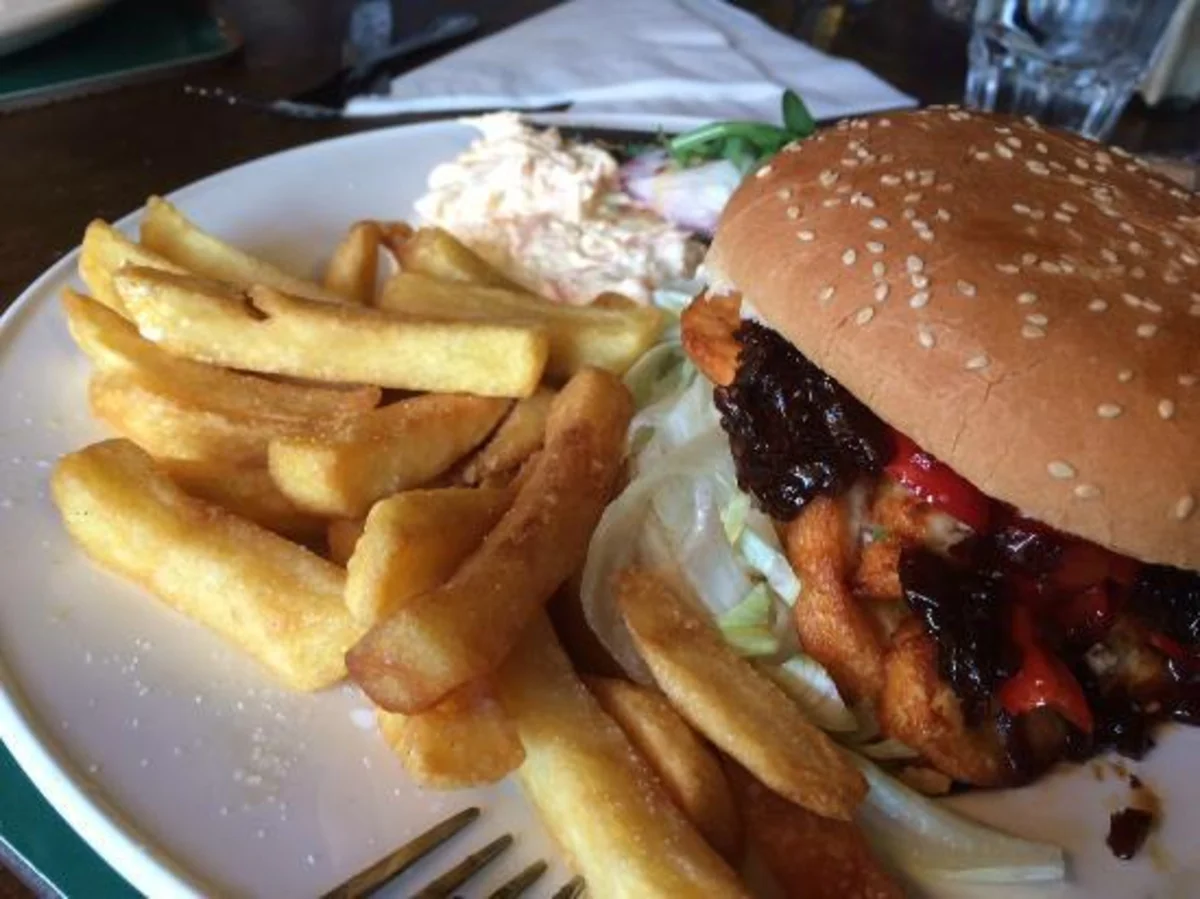 The Red Lion Inn Reservation | Culross, Scotland | Bar | AutoReserve