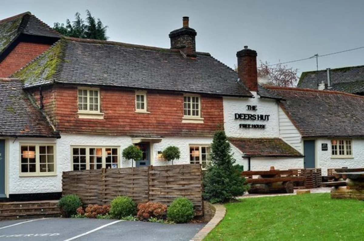 The Deers Hut Reservation | Liphook, England | Bar | AutoReserve