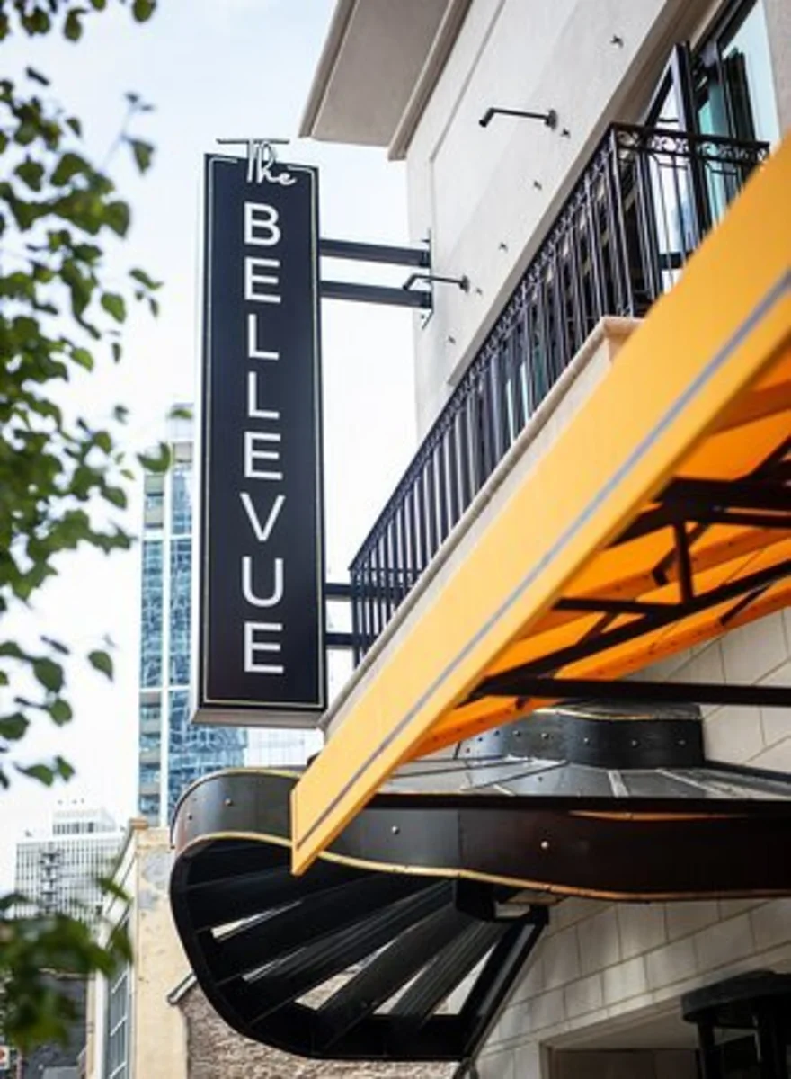 The Bellevue Chicago Online reservation | Chicago, Illinois | American ...
