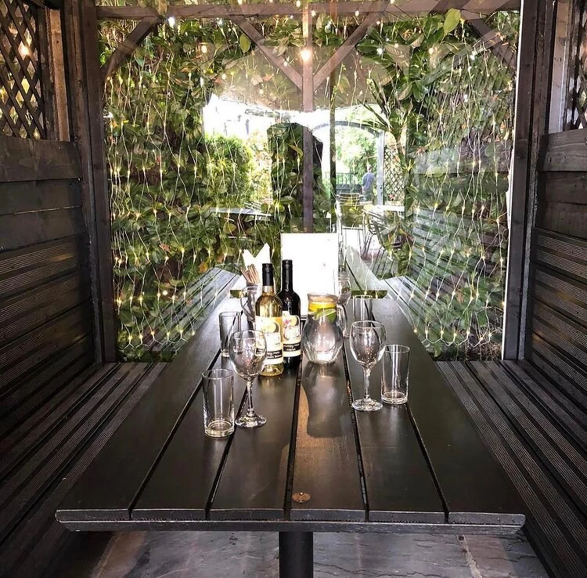 The Grumpy Mole - Cheam Reservation | Sutton, England | Gastropub ...