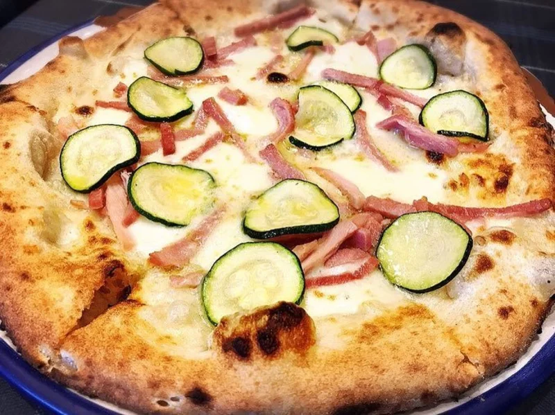 Pizzeria da peppe NAPOLI STA'CA" Online reservation | Minato-ku, Tokyo ...