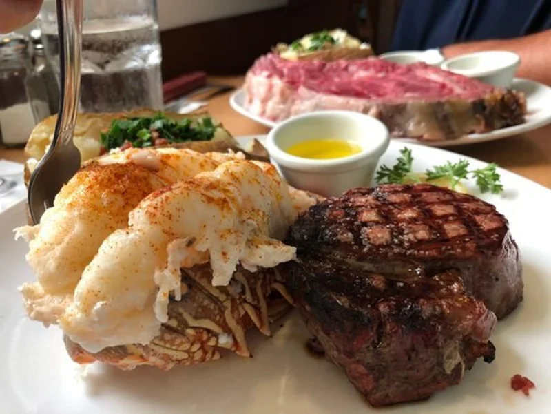 The Bull Shed Restaurant Reservation | Kapaʻa, Hawaii | American ...