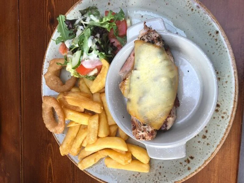 The Riverside Inn Reservation | Cound, England | Bar | AutoReserve