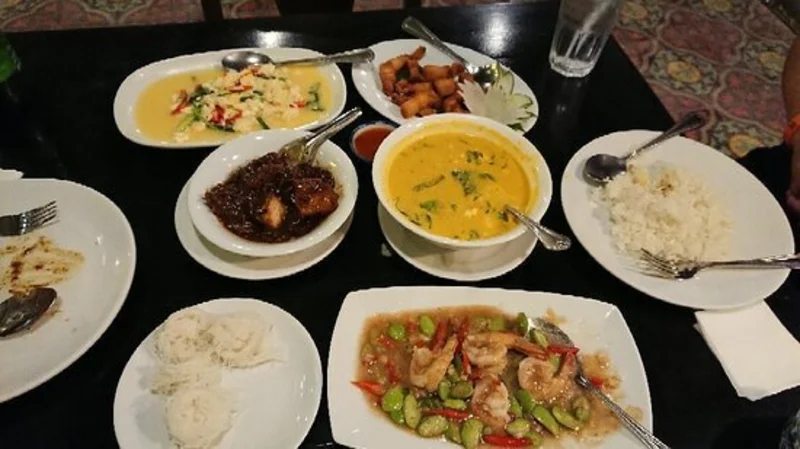 One Chun Cafe and Restaurant | Amphoe Mueang Phuket, Phuket | Thai | AutoReserve